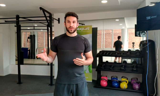 Toni Alonso se unió al reto solidario 'Blanca suma con Deporte ...