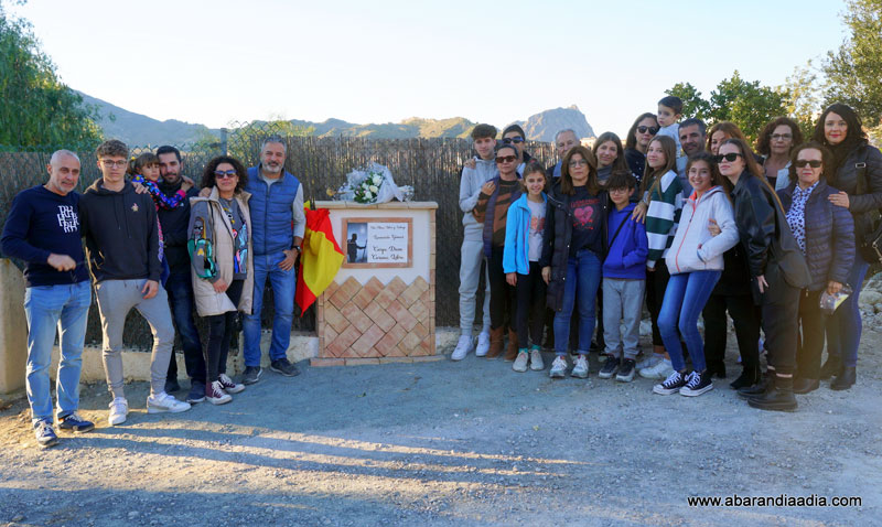 Los vecinos del paraje abaranero de 'Corona' inmortalizan el recuerdo a ...